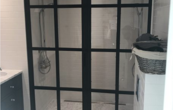 STEEL SHOWER SCREENS & DOORS - METALFORM™ UK