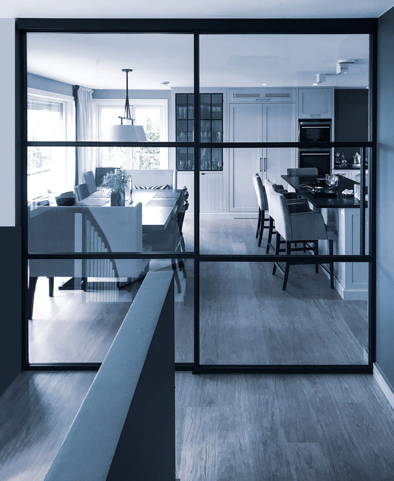 ALTO SLIDING DOOR WITH FIXED PANEL