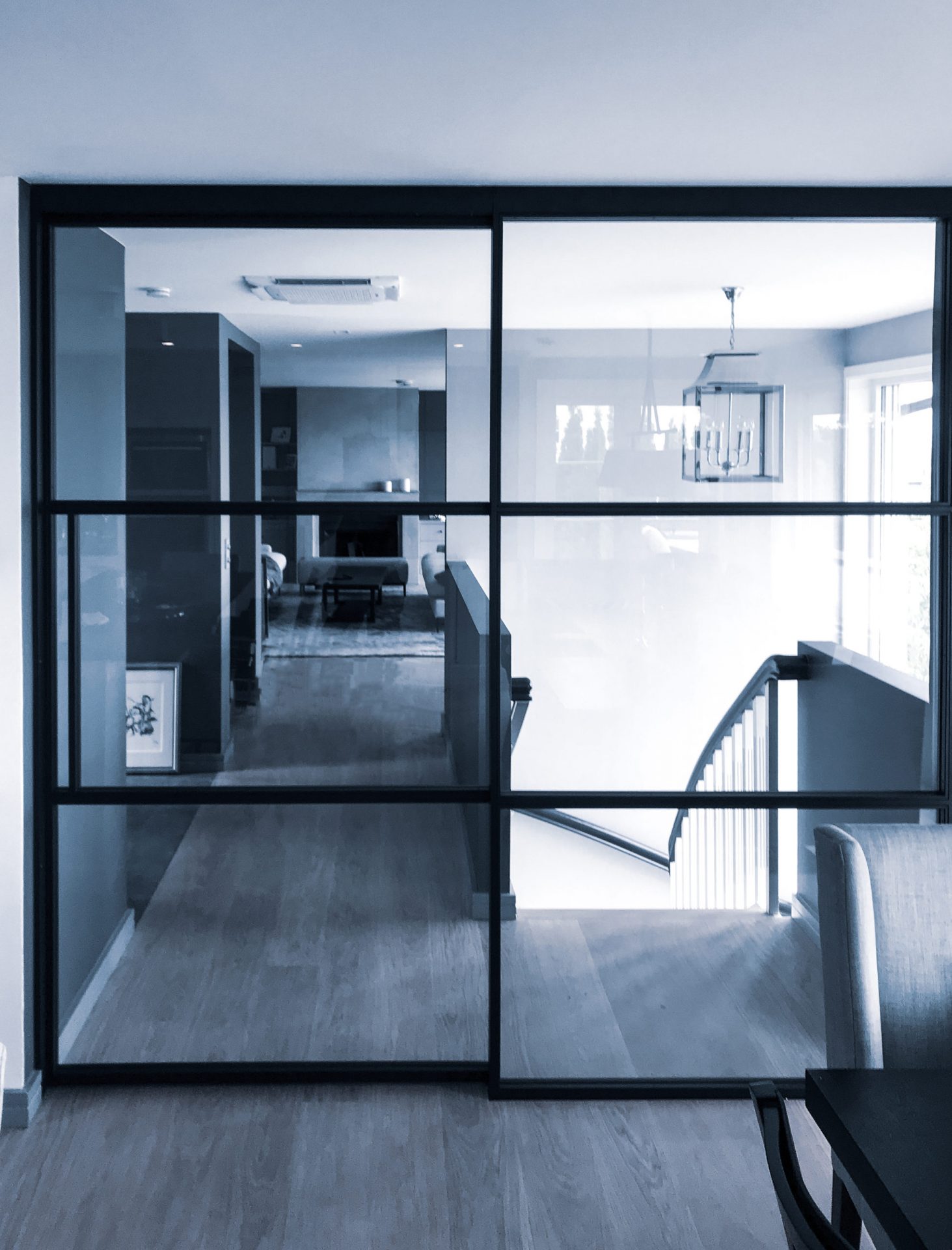 ALTO SLIDING DOOR WITH FIXED PANEL